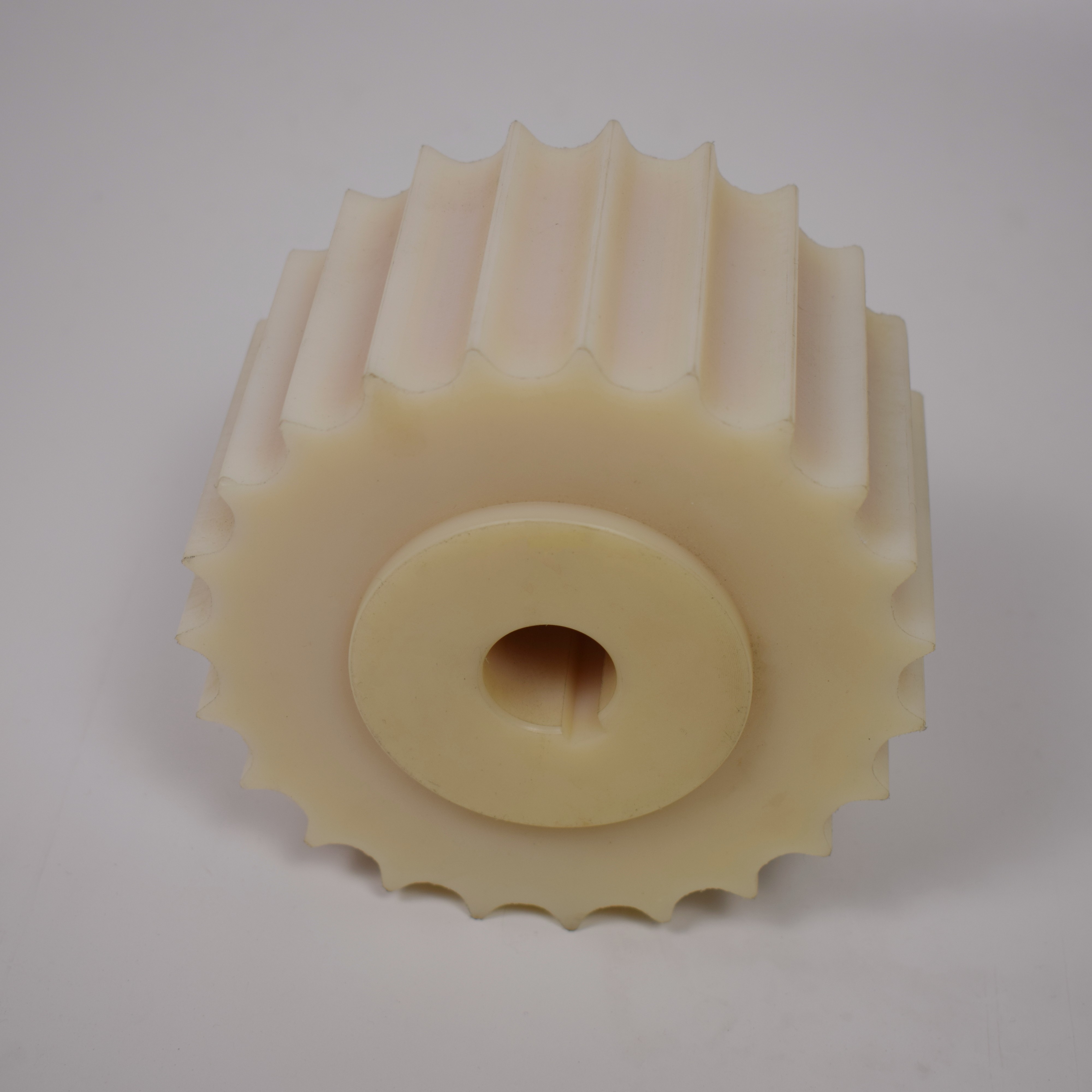 Customized Size Long Life Nylon Gear - Taizhou Super Polymer Plastic Co ...